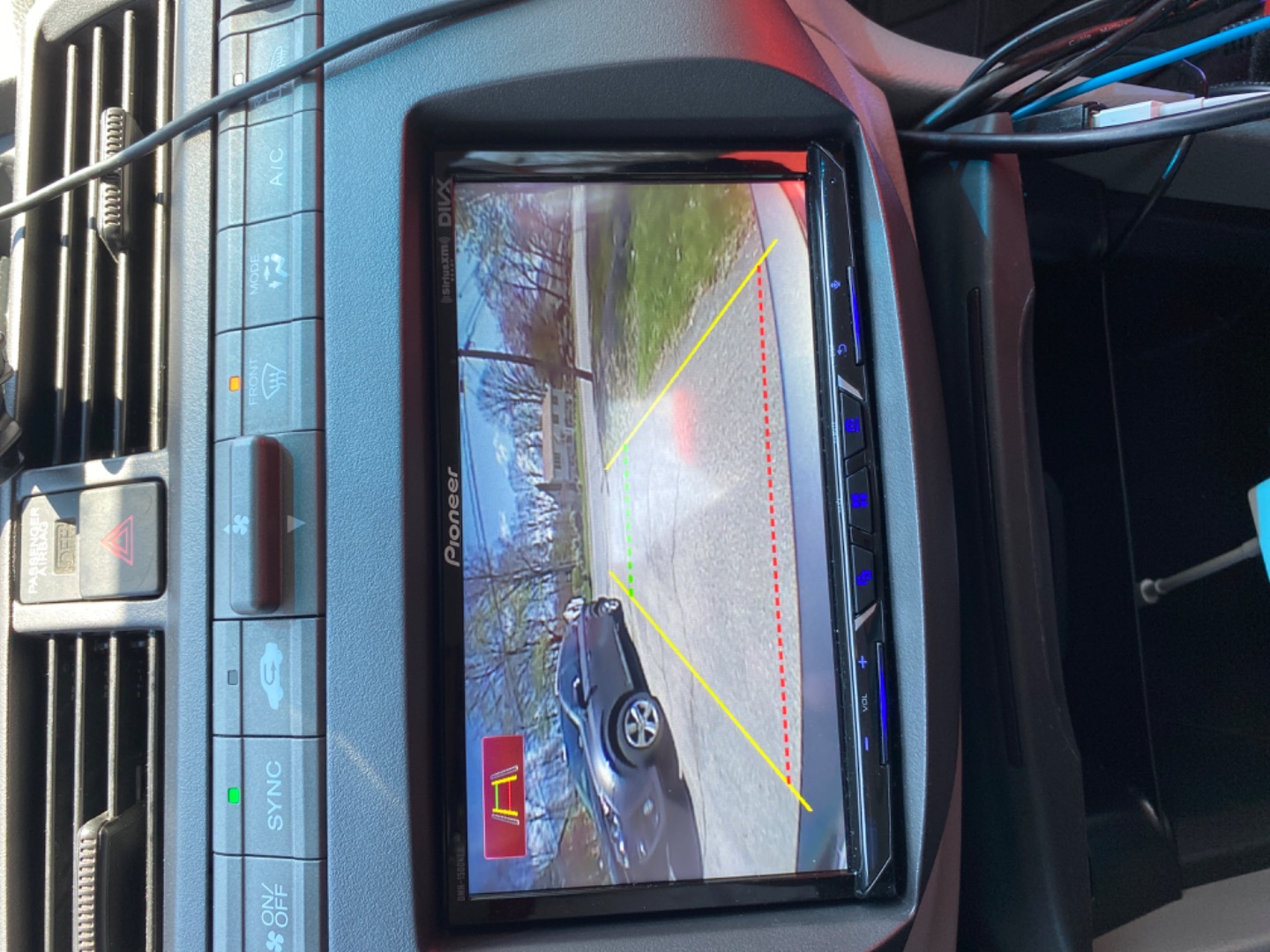 Customer Reviews: Metra 40-HD10 Antenna Adapter Connect a new radio to ...