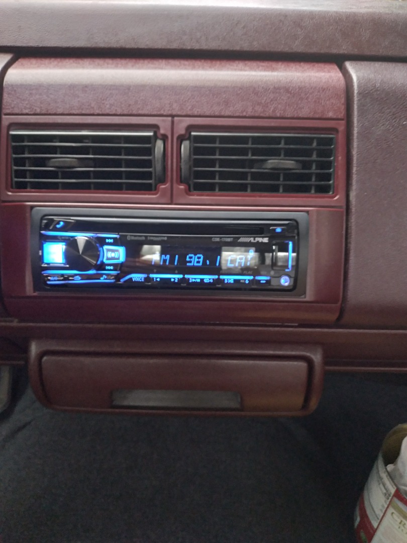 Customer Reviews: Alpine CDE-172BT CD receiver at Crutchfield Canada
