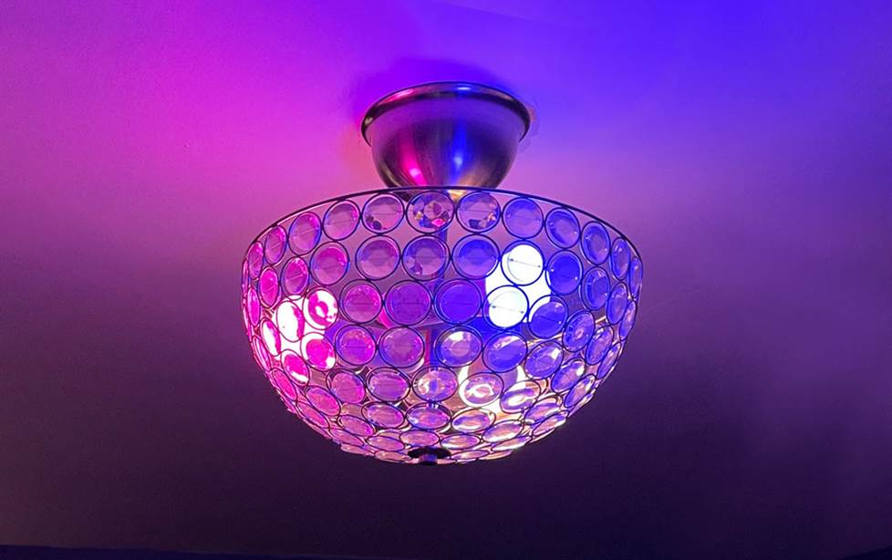 Smart lighting guide