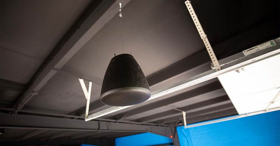 How to choose speakers for your business
