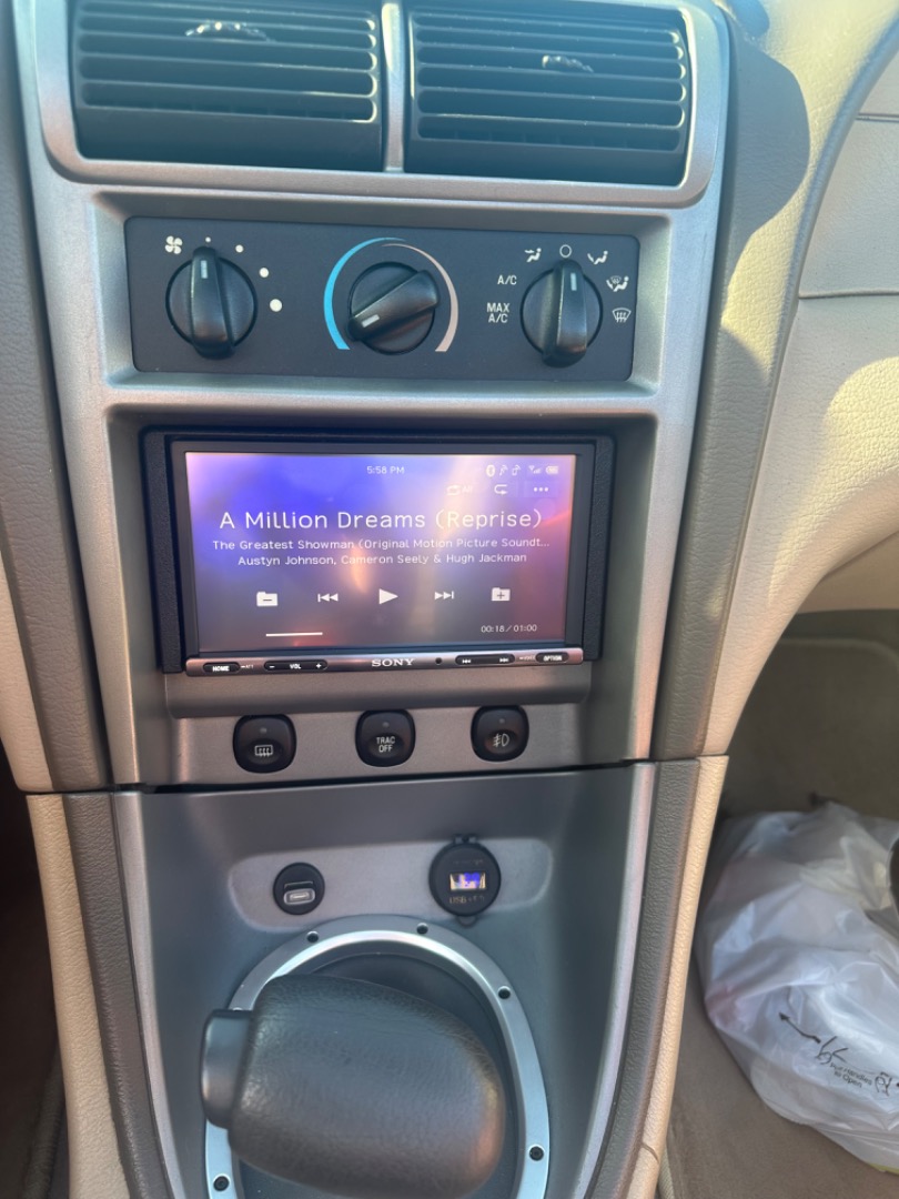 Customer Reviews: Sony XAV-AX3200 Digital multimedia receiver (does not ...