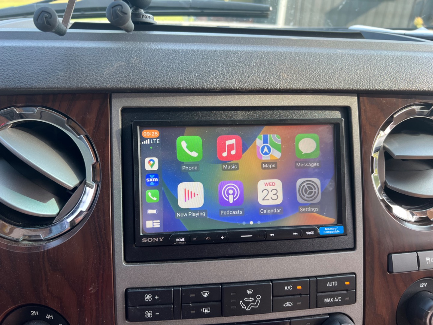 Customer Reviews: Sony XAV-AX4000 Digital multimedia receiver (does not ...