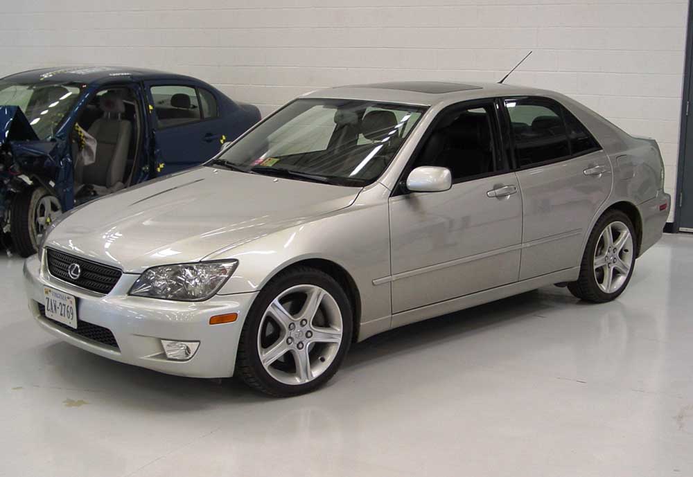 2001-2005 Lexus IS 300