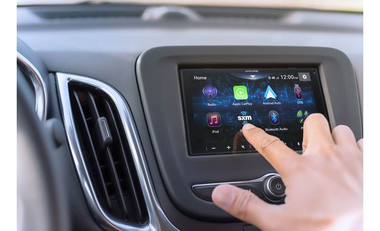 Alpine iLX-W670 Digital multimedia receiver at Crutchfield Canada